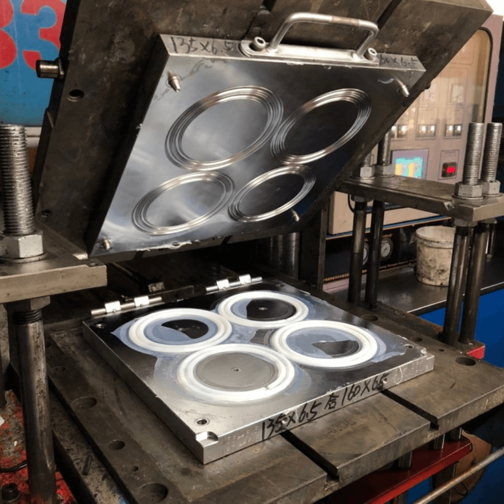 Best Customised Rubber Compound & Masterbatch | TKSS Rubber 2025